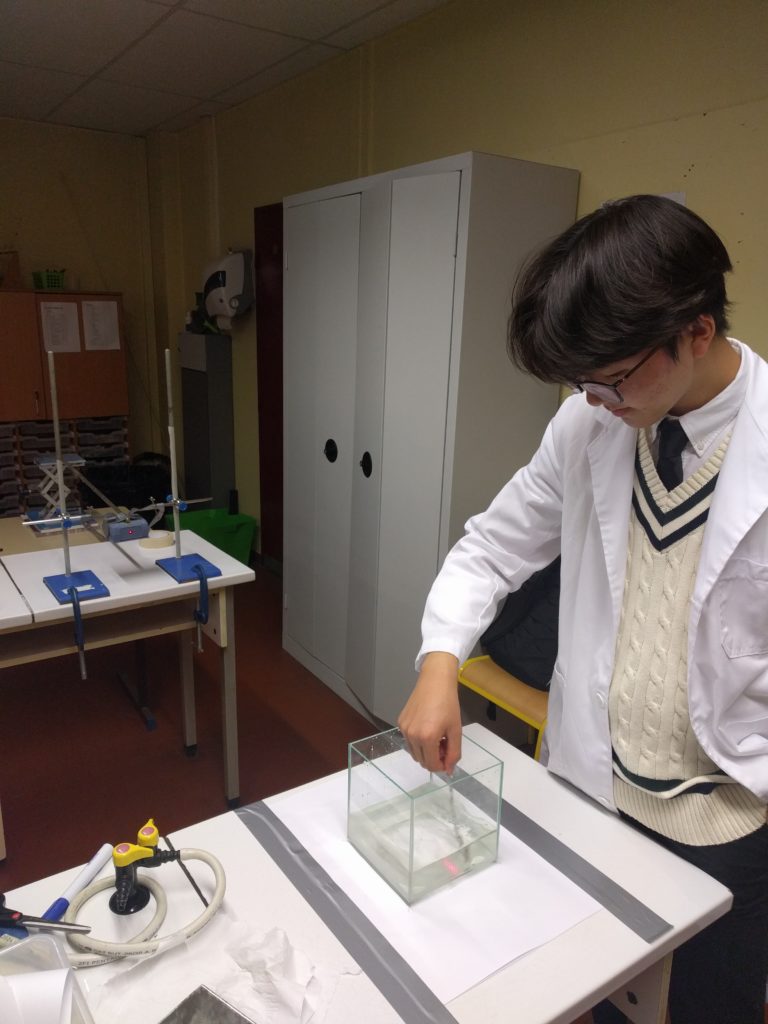 Physics Internal Assessment Projects - 2022 - International School of Lyon